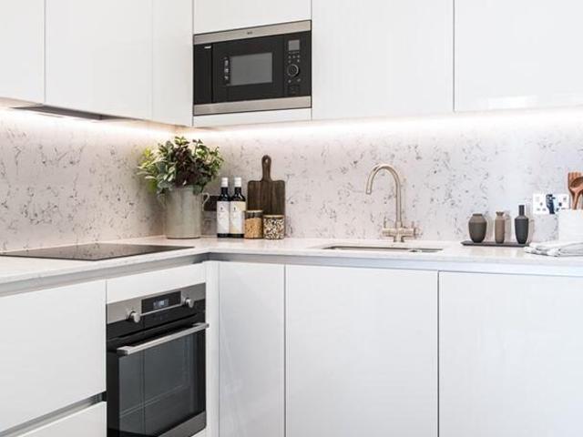 apartment for rent in Property, SW11 7AG