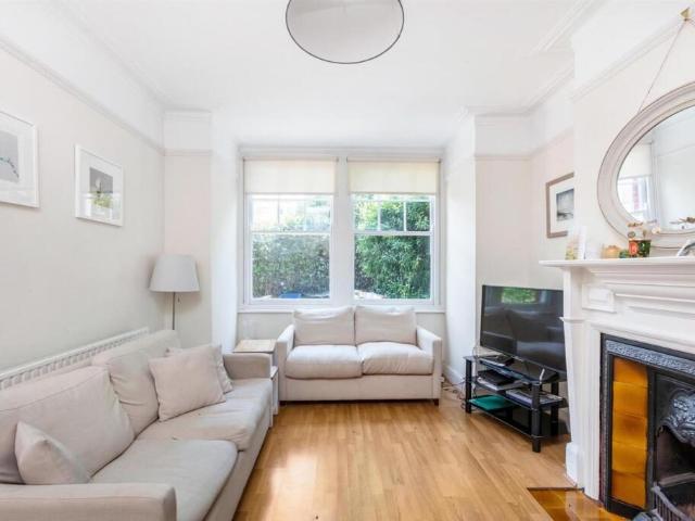 apartment for rent in Property, SW14 8PX