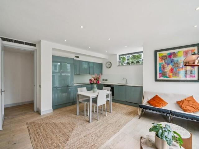 apartment for rent in Property, SW18 1JU