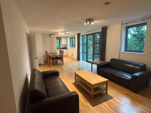 apartment for rent in Property, SW19 2RS