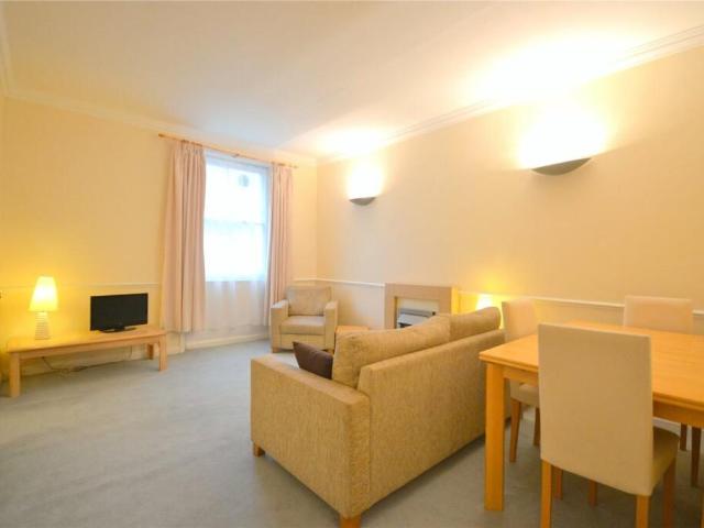 apartment for rent in Property, SW1V 3EL