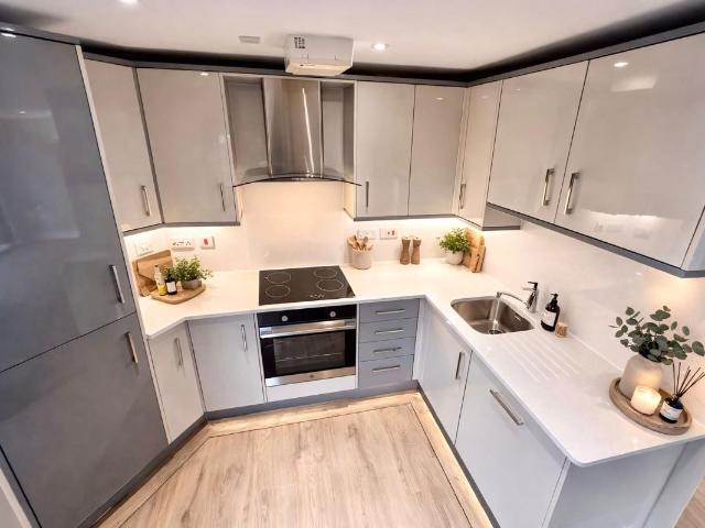 apartment for rent in Property, S3 8NR