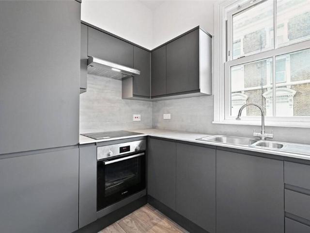 apartment for rent in Property, W12 8AA