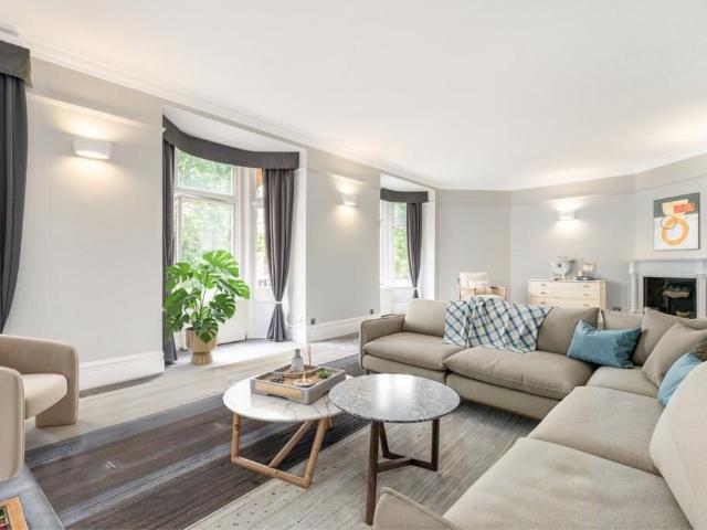 apartment for rent in Property, W8 6TX