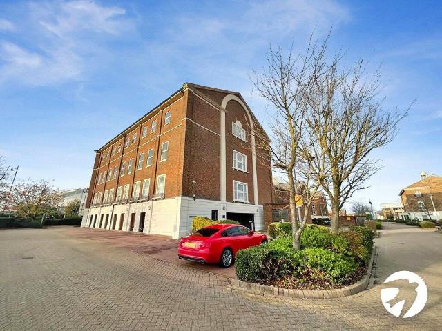 apartment for rent in Quayside, ME4 4AZ