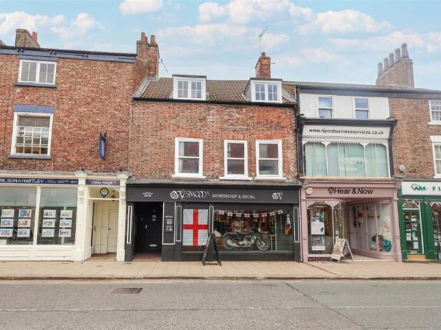 apartment for rent in Queen Street, HG4 1ED