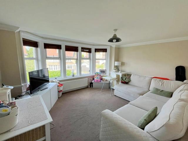 apartment for rent in Queens Park Road Bournemouth BH8 9BP