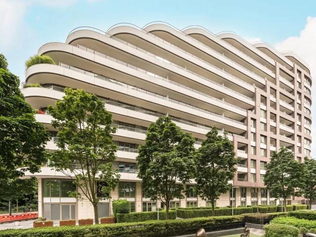 apartment for rent in Queenstown Road, London, SW11 8BW