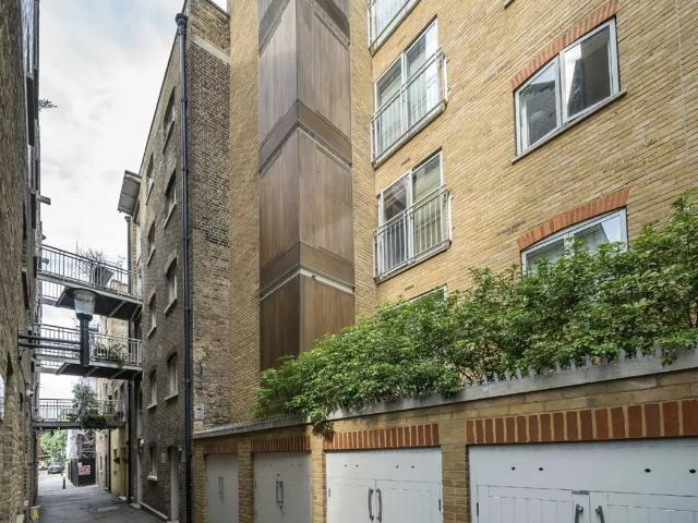 apartment for rent in Rotherhithe Street, London, SE16 4NG