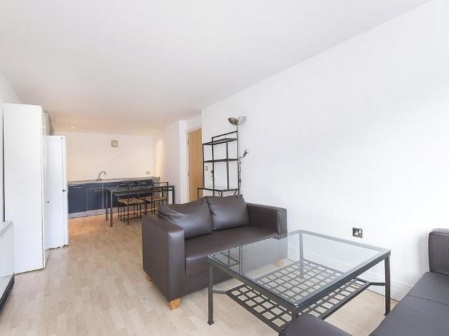 apartment for rent in Rotherhithe Street, SE16 5DJ