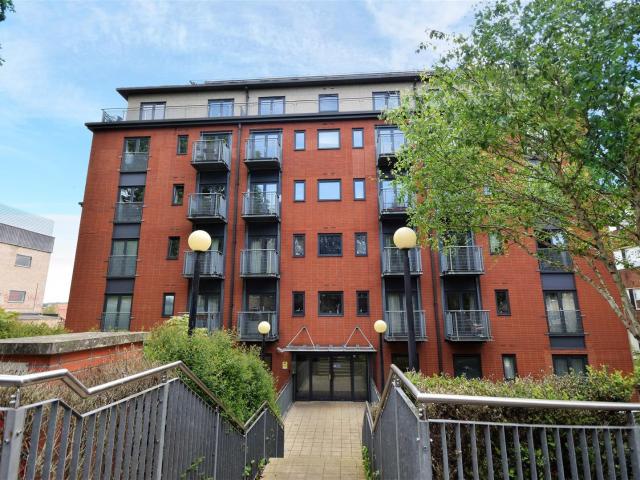 Apartment for rent in Rouen Road Norwich NR1 1QQ