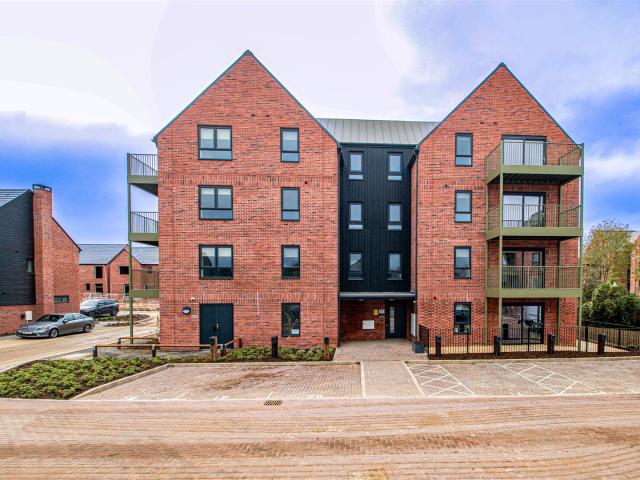apartment for rent in Rooks Corner, Shenley Wood, Milton Keynes, MK5