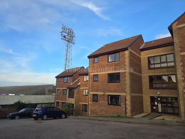apartment for rent in Roots Hall Drive, Southend On Sea