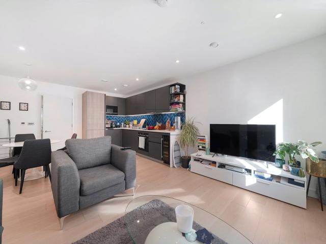 apartment for rent in Rosewood Building, Gorsuch Place, E2 8HU
