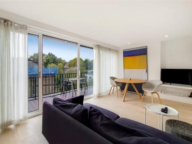 apartment for rent in Rosslyn Hill, NW3 5UH