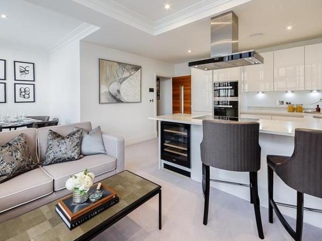 apartment for rent in Rainville Road, W6 9UF