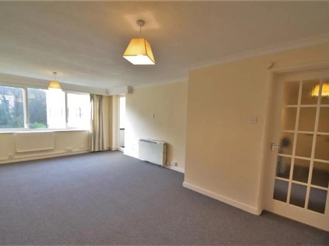 apartment for rent in Redcourt Southampton SO16 3TX