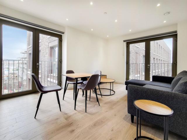apartment for rent in Regatta House, 21 Atlantis Avenue, London, E16 2UF