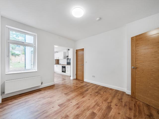apartment for rent in Riverdale Road, DA8 1PX