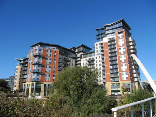 apartment for rent in Riverside Way, Leeds