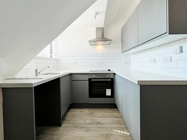 apartment for rent in Richmond Park Road Bournemouth BH8 8UB