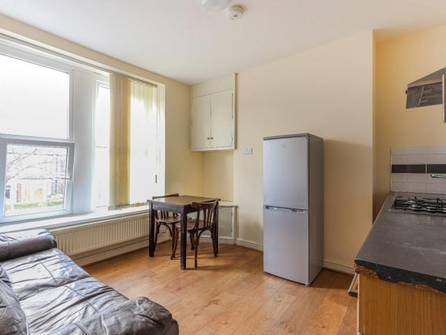 apartment for rent in Richmond Road, Cardiff, CF24 3BW