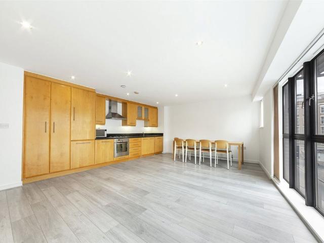 apartment for rent in Rufus Street, Old Street