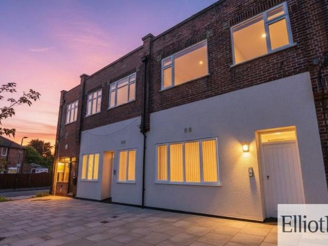 apartment for rent in Wood End Gardens, UB5 4QJ