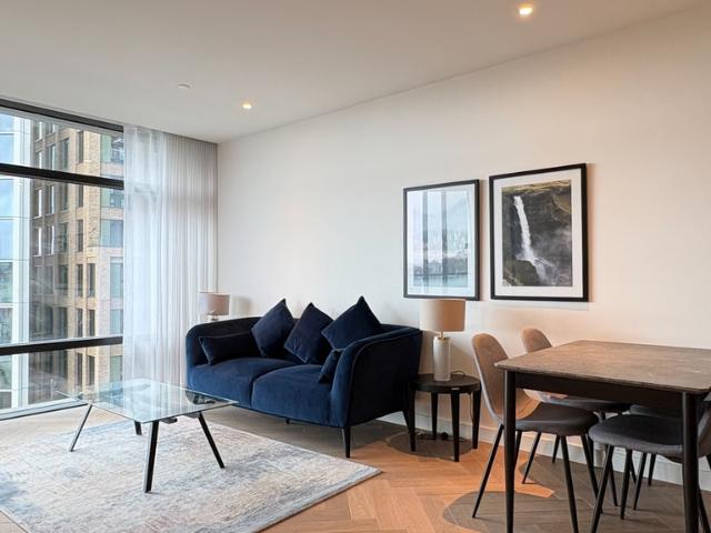 1 bedroom flat to rent on Worship Street, London