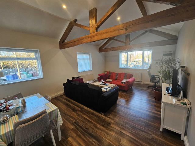 apartment for rent in Wortley Road, Leeds, Leeds