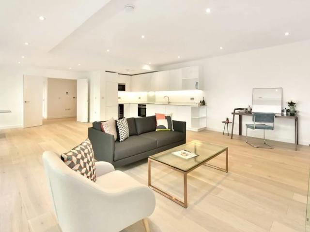 apartment for rent in Waterloo Road, London, SE1 8RD