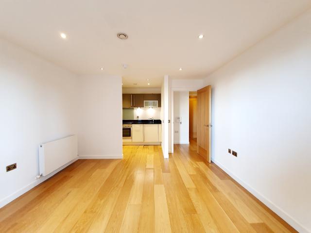 apartment for rent in Watermans Place Wharf Approach Leeds LS1