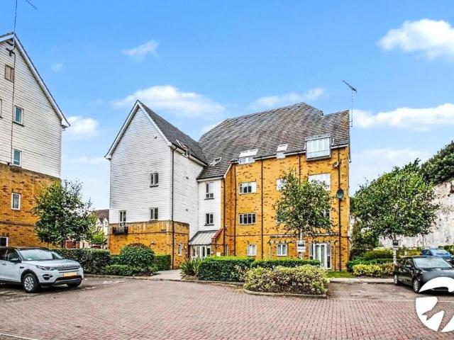 apartment for rent in Waterside, DA11 9FA
