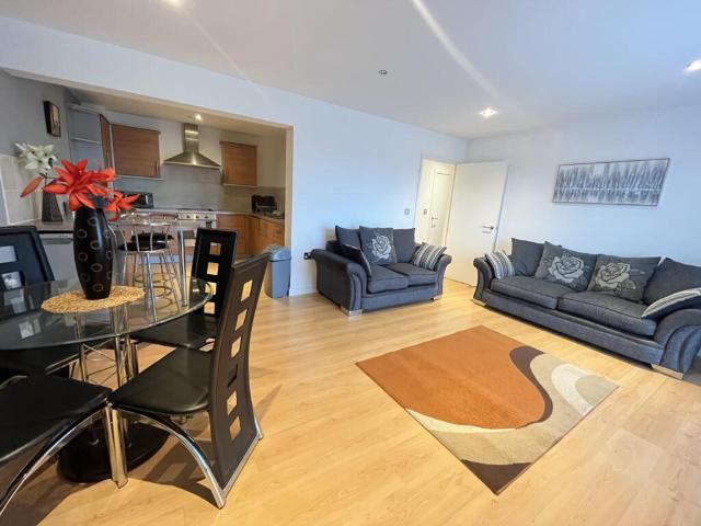 apartment for rent in Waterside Way, WF1 5ED