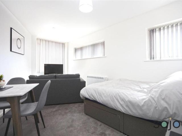 apartment for rent in Waveney Road, NR32 1BN