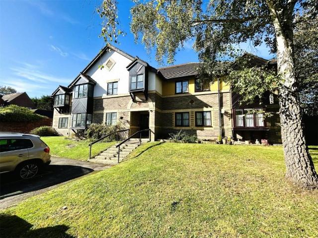 apartment for rent in Walkers Place, RG30 2RY
