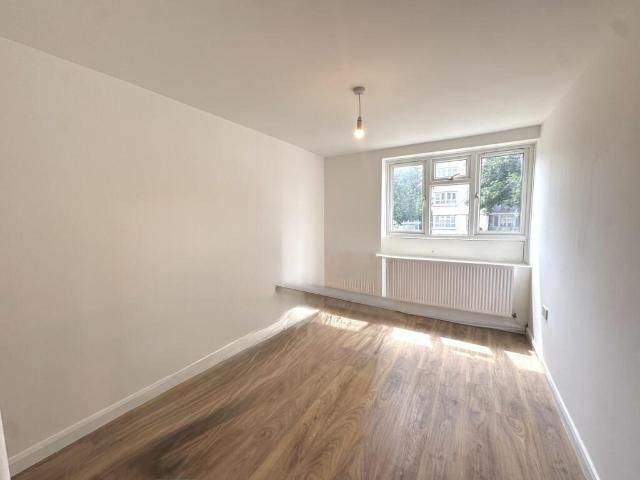 apartment for rent in Wallis Road, UB1 3LB