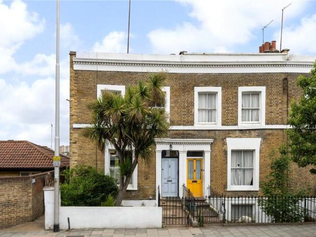 apartment for rent in Wandsworth Road, SW8 3JT