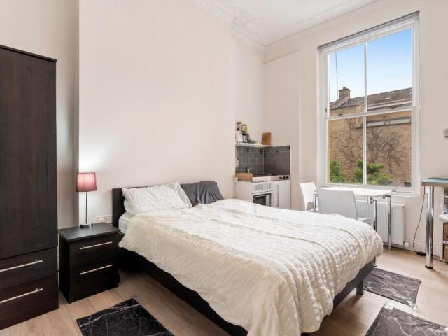 apartment for rent in Warwick Avenue, W9 2PP