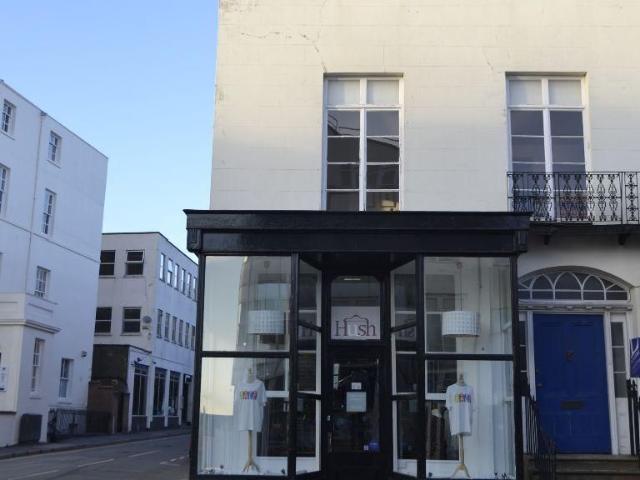apartment for rent in Warwick Street UK