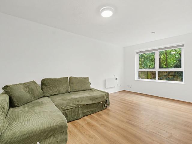 apartment for rent in Wedmore Gardens, London, N19
