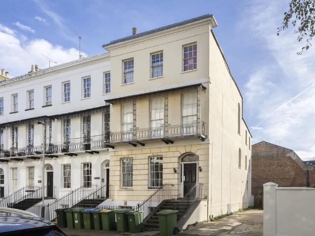 apartment for rent in Wellington Street, GL50 1XY