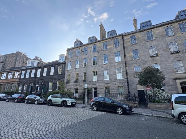 apartment for rent in Wellington Street, Leith