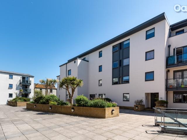 apartment for rent in West Street, Brighton