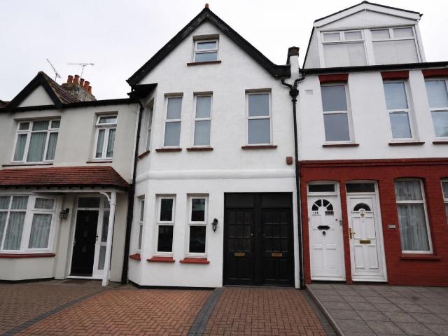 apartment for rent in Westminster Drive, Westcliff on Sea