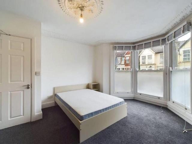 apartment for rent in Wightman Road, N4 1RL