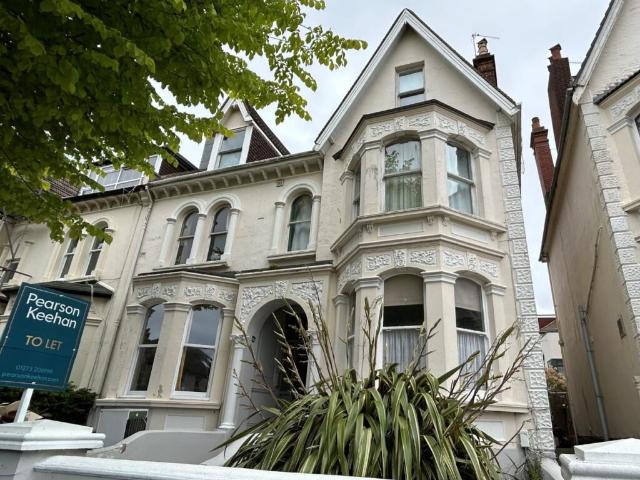 apartment for rent in Wilbury Avenue, Hove