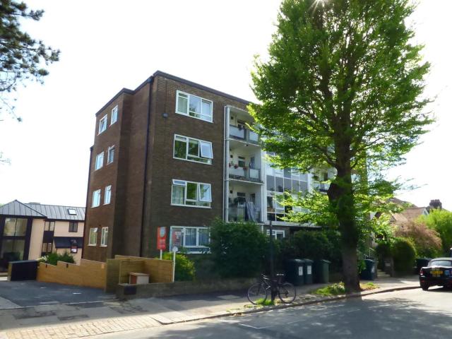 apartment for rent in Wilbury Avenue, Hove, BN3