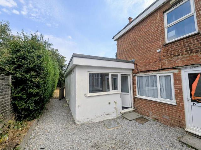 apartment for rent in Willis Road, SO16 2NS