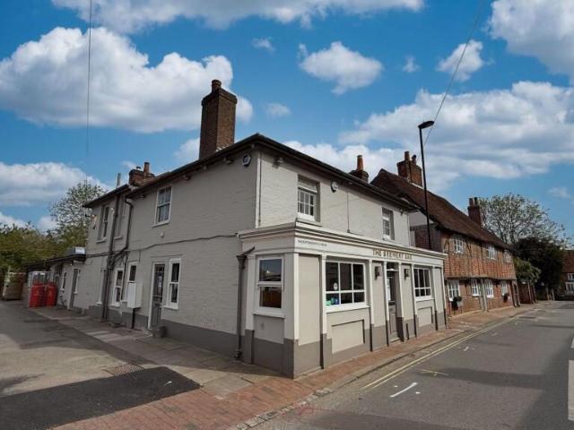 apartment for rent in Winchester Street, SO30 2AA